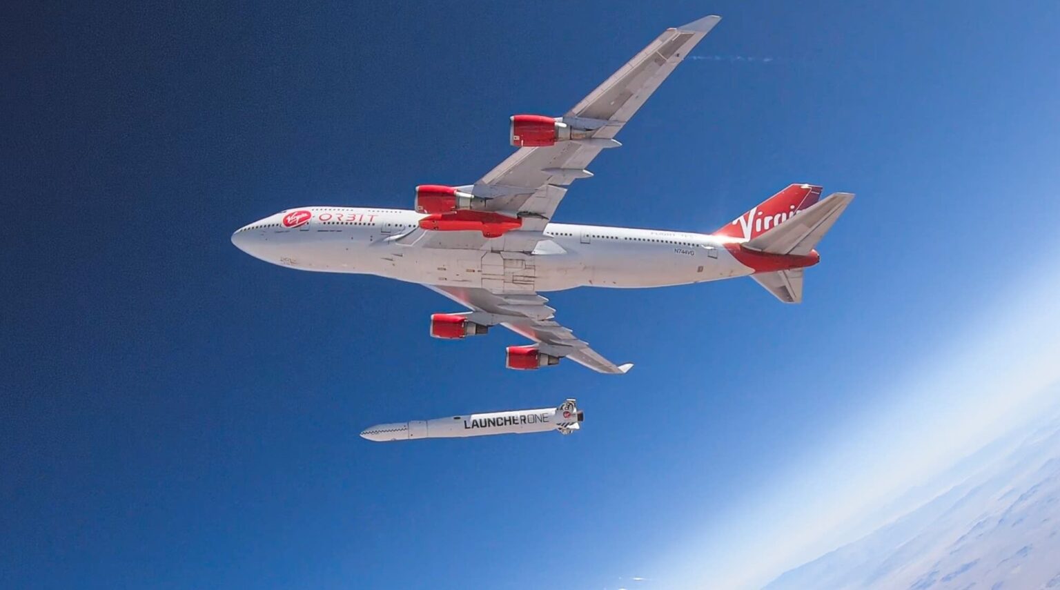 Cohetes espaciales lanzados desde aviones - Con I de Intelligente